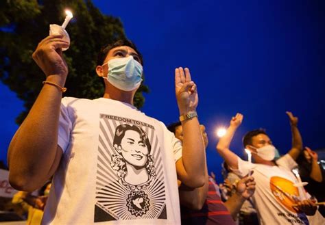 Birmania Al Menos 60 Muertos Tras Un Ataque De La Junta Militar De Birmania En Un Acto