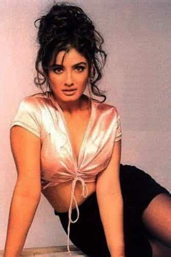 Raveena Tandon Hot Sexy Photos Hot Sexy Images Wallpapers Posters Of Raveena Tandon