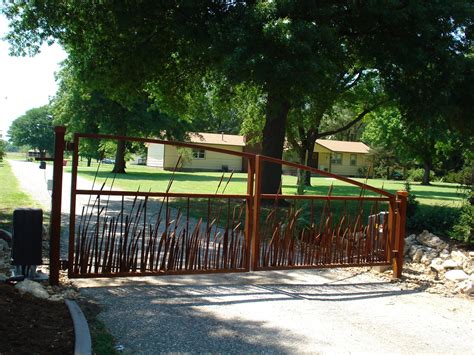 Custom Drive Gates Maker Marketplace