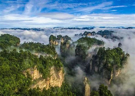 Zhangjiajie National Forest Park Unveiling Natures Masterpiece