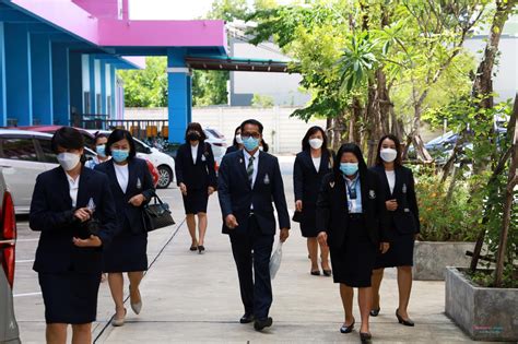 คณะผู้บ งานประชาสัมพันธ์ โรงเรียนสวนกุหลาบวิทยาลัย ธนบุรี