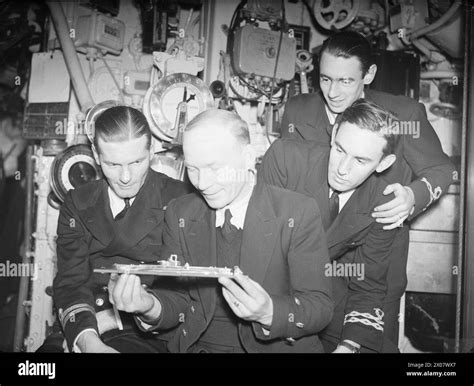 SUBMARINE PORPOISE TOOK PETROL TO MALTA 20 JANUARY 1943 PORTSMOUTH