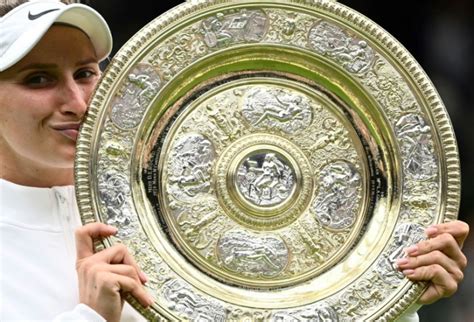 Bangkok Post Unseeded Vondrousova Stuns Tearful Jabeur To Win Wimbledon Title