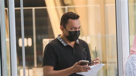 Man Admits Flashing Penis Sleeve Sex Toy At Teenage Girls In Bukit