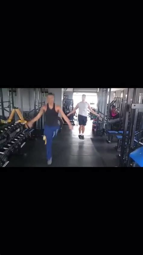 Hunk Single Skipping ThisVid Com