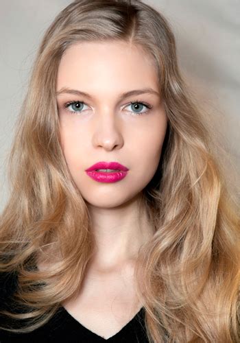 Hairstyles 5 Different Ways To Blow Dry Your Hair Elle Canada