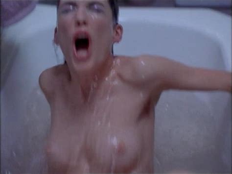 Lara Flynn Boyle Desnuda En Susan S Plan