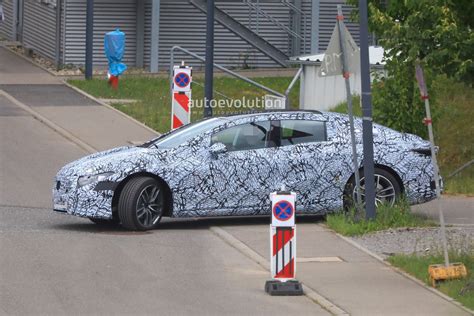 Mercedes Eqs Finally Shows Sleek Styling Is A Futuristic S Class Ev