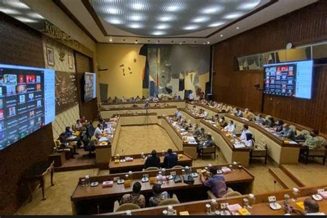 Foto DPR Bentuk Panitia Kerja Untuk Bahas RUU Pembentukan Provinsi