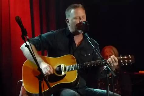 James Hetfield Performs Acoustic Version Of Motorbreath