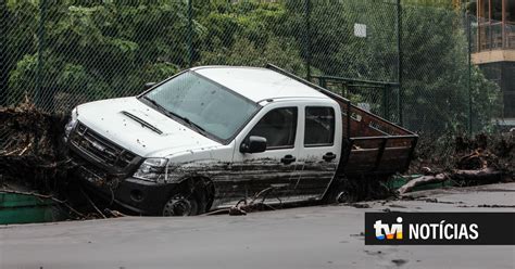 Mau Tempo Prejuízos Em Freguesia Do Concelho De Manteigas Superiores A