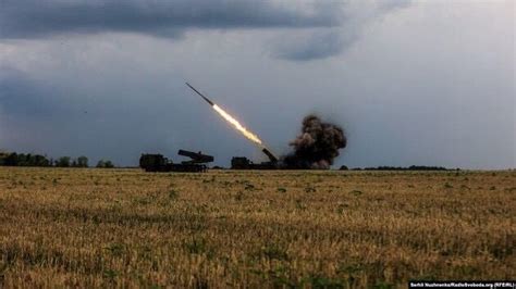 Неофіційно у Білому домі обговорюють дозвіл Україні бити по території рф