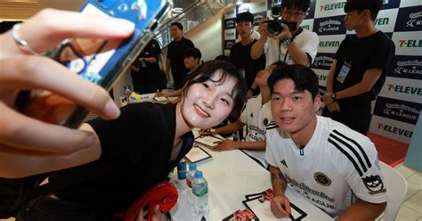 최준 예쁘게 나와라