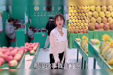 小伙街边撩妹撩到从前的班主任，这下尴尬了，想跑都跑不及小伙