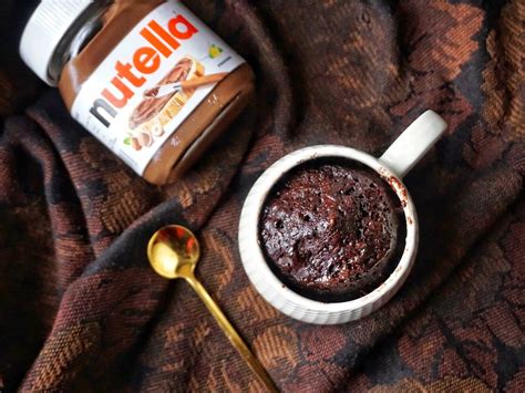 2 Minute Microwave Nutella Mug Cake Et Food Voyage