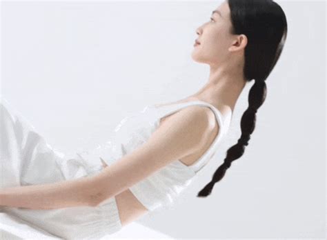 打鼾人福音清华华为团队研发智能枕AI感应颈椎整晚安睡凤凰网凰家尚品 凤凰网