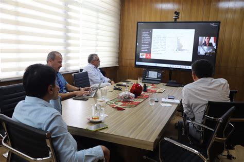 Gobernador presenta informe para la creación de la comuna norte al alcalde de Arica DIARIO