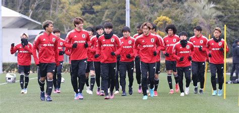 U－21日本代表練習、ランニングするイレブン（撮影・西海健太郎） ― スポニチ Sponichi Annex サッカー