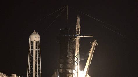 Direct VidÉo Suivez Le Décollage Des Quatre Touristes Spatiaux à Bord