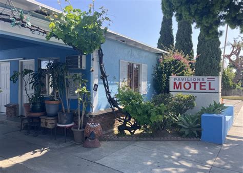 Santa Monica Issues Emergency Order In Response To Palisades Fire