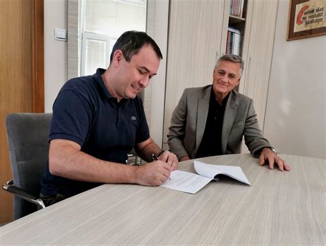 Потписивање уговора о донацији опреме Заводу за јавно здравље Шабац Завод за јавно здравље