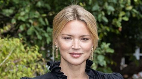 Virginie Efira Dans Un Film On Fait Des Branchements On Se Branche