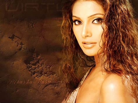 Bipasha Basu Photos Videos Wallpaper Bipasha Basu Sexy Wallpaper 2012