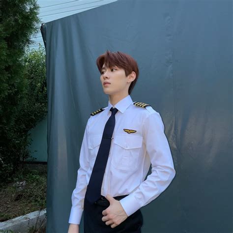 Tnx On Twitter 여러분들이 좋아할 거 같아서 올림 우경준 Kyungjun