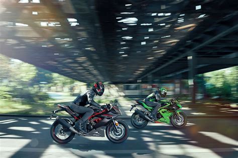 Motorrad Vergleich Kawasaki Ninja 125 2024 Vs Honda Cbr 125 R 2009
