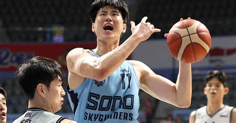 소노 결국 ‘학폭 의혹 김민욱에 계약 해지 통보