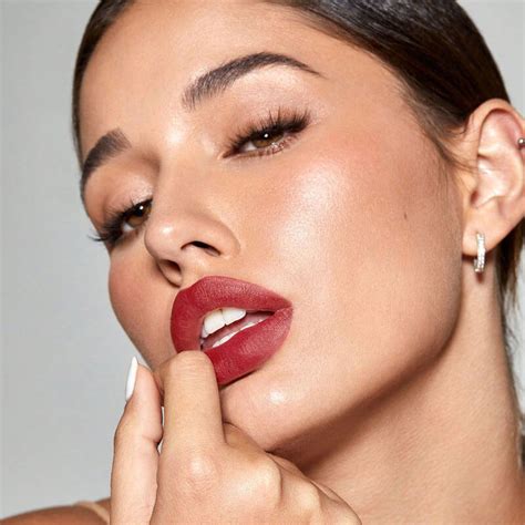 تینت لب شیگلم Sheglam سری Love Stained رنگ Pure Love آرایشی و بهداشتی