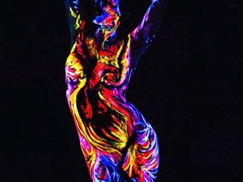 Paint And Sip Paint In The Dark UV Body Painting For Couples NYC Classpop