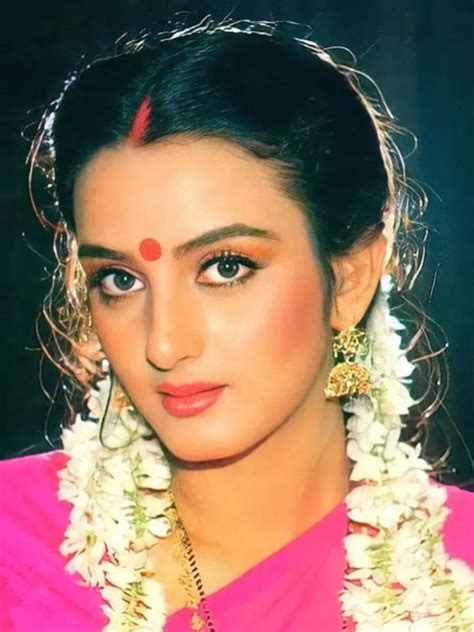 बॉलिवूडमधून कुठे गायब झाली तब्बूची बहीण Maharashtratimes