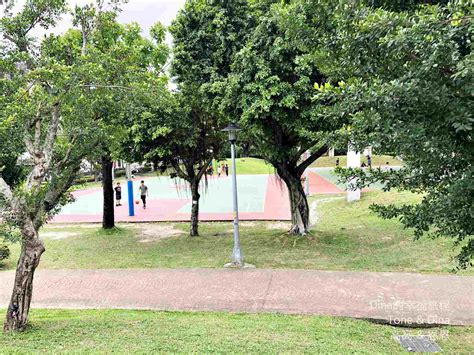 【台北景點】新莊頭前運動公園。最美的森林系公園 X 彈跳床、沙坑、旋轉溜滑梯、攀爬網好好玩 Dina的幸福旅程