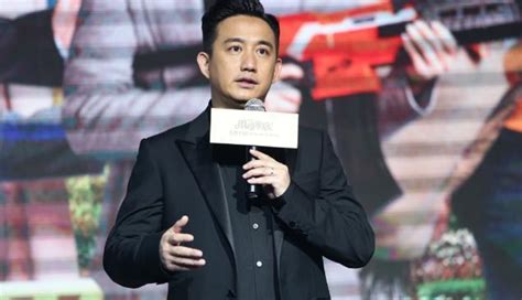 3次罵哭謝娜，鄧超見到他害怕，黃渤都叫他一聲師爺，卻偏獨寵他 每日頭條