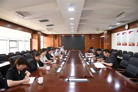三强三优具有专业知识的人民陪审员参与环境资源案件庭审，促司法公正澎湃号·政务澎湃新闻 The Paper