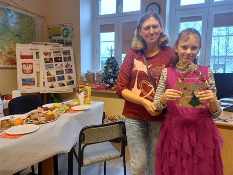 Świąteczne spotkanie z rodzicami w klasach I III SP Specjalny