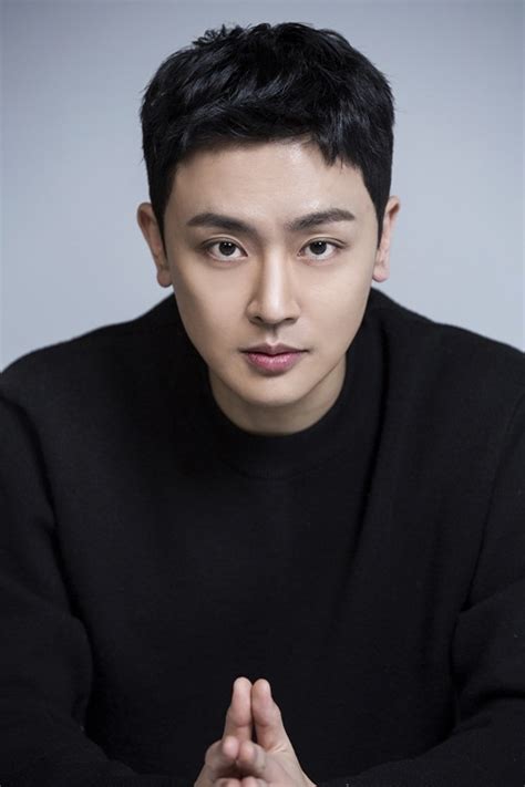 ‘오징어 게임2 장재호 가면 속 숨겨진 얼굴 드러낸 병정강렬 임팩트