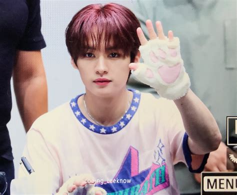 Cooing On Twitter Pre 230610 팬싸 우리노 사람이 된 아기냥이ㅜㅡㅜ 리노 Leeknow