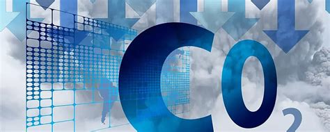 碳金融衍生品：推动绿色金融与减排目标的创新工具 推动绿色金融与减排目标的创新工具随着全球气候变化问题日益严峻，碳排放交易市场逐渐成为减少温室气体排放的重要手段。为了应对 雪球