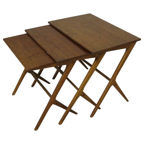 Oak Nesting Tables Nesting Tables Furniture Oak