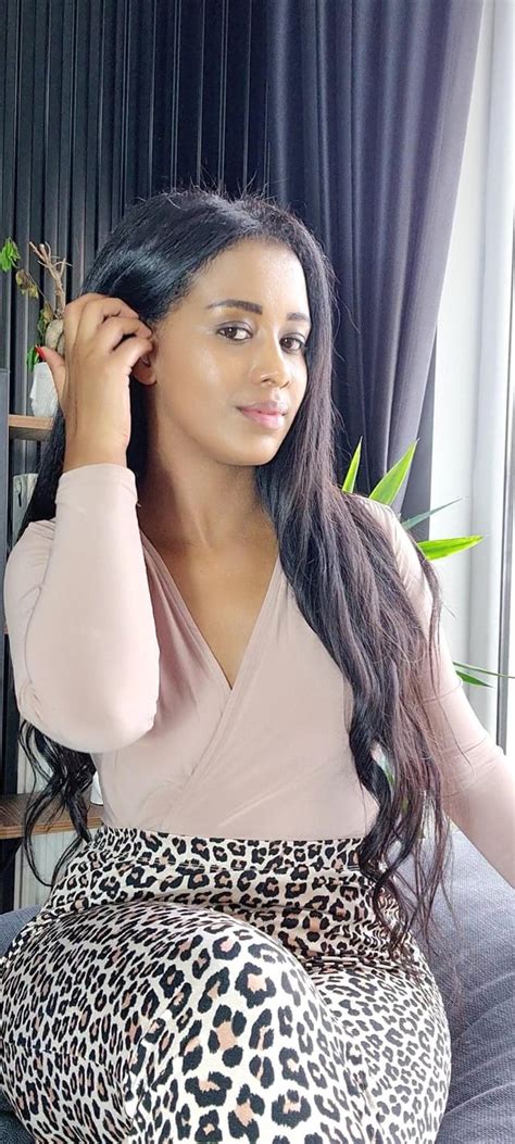 Elegant Slut Am I Your Type Ramazingebonywomen