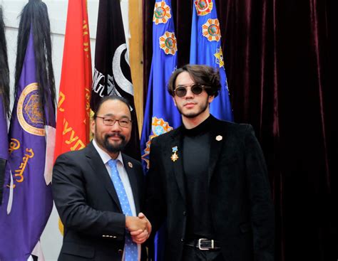 “thunderz” Монголын залуучуудын холбооны шагнал хүртжээ Eguur Mn