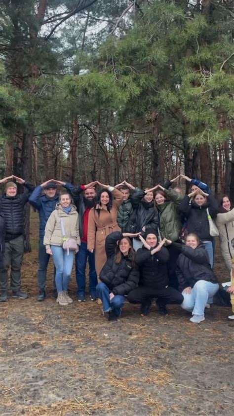 Регіональний офіс БУР Південь Скучив ла за волонтерством під час зимових свят Маємо для тебе