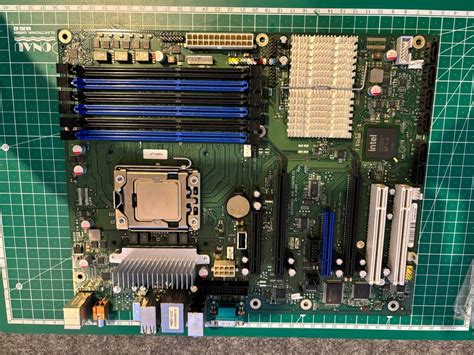 Intel Sockel 1366 Core i7 Processor i7 960 Gebraucht in Niederlenz für CHF 1 mit Lieferung