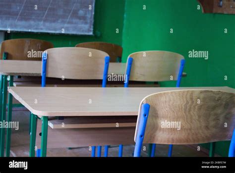 Classroom Without Teacher Desk At Jane Mcgary Blog
