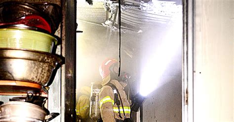 잿더미가 된 부엌