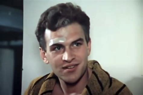 Фильм «Богач, бедняк...» (1982) - сюжет, актеры и роли, кадры из фильма