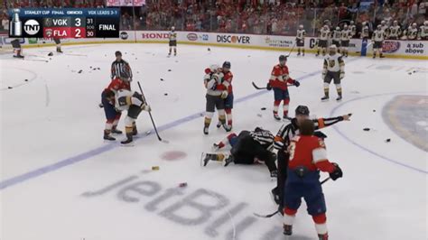 Panthers Fans Litter The Ice With Rats Trash Amid Chaotic End To Game 4