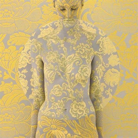 裸体模特无缝融入图形背景在线获得 亿次点击 搜狐大视野 搜狐新闻